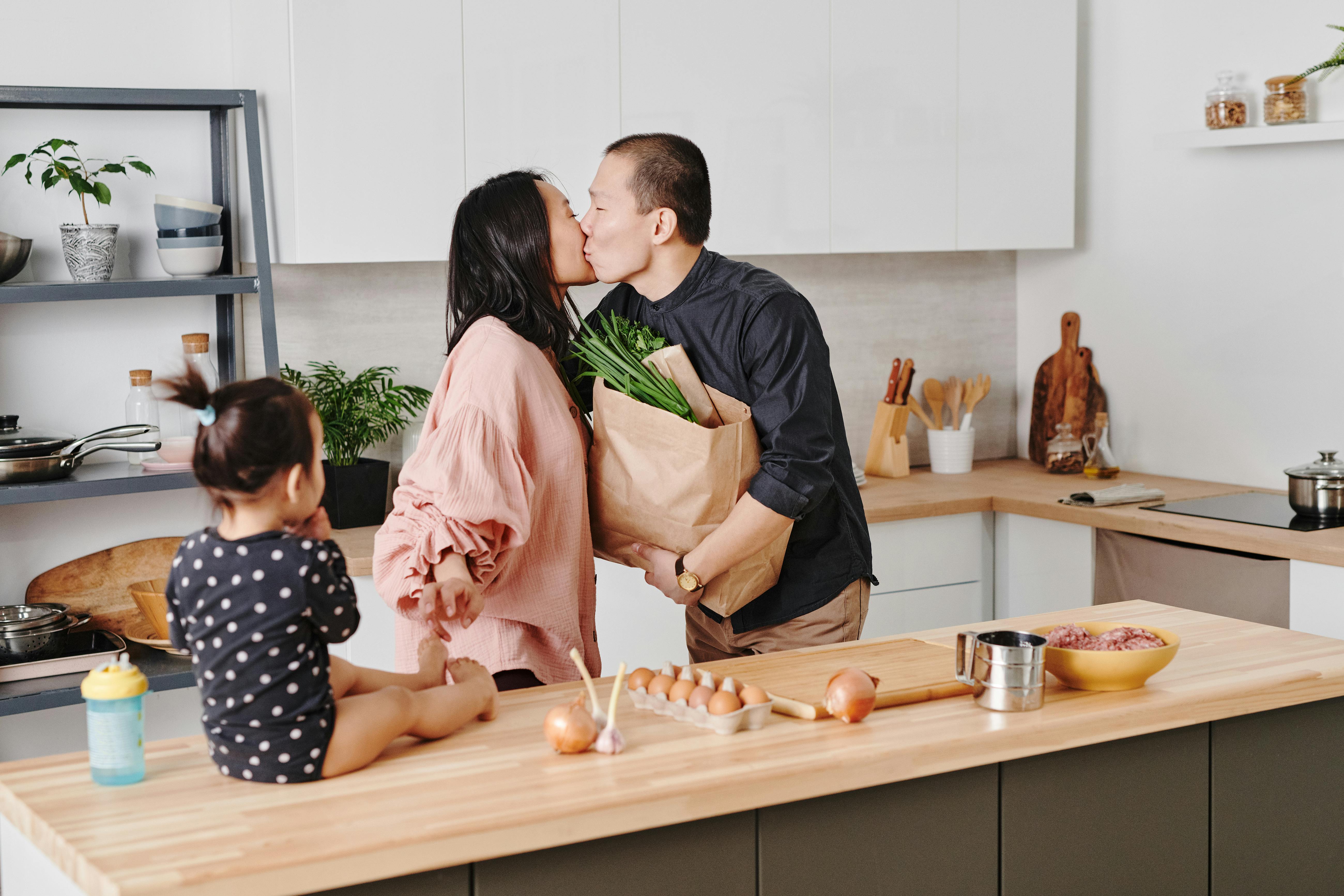 Understanding Age-Appropriate Guidelines for Infant Care | Wyndy Sitters